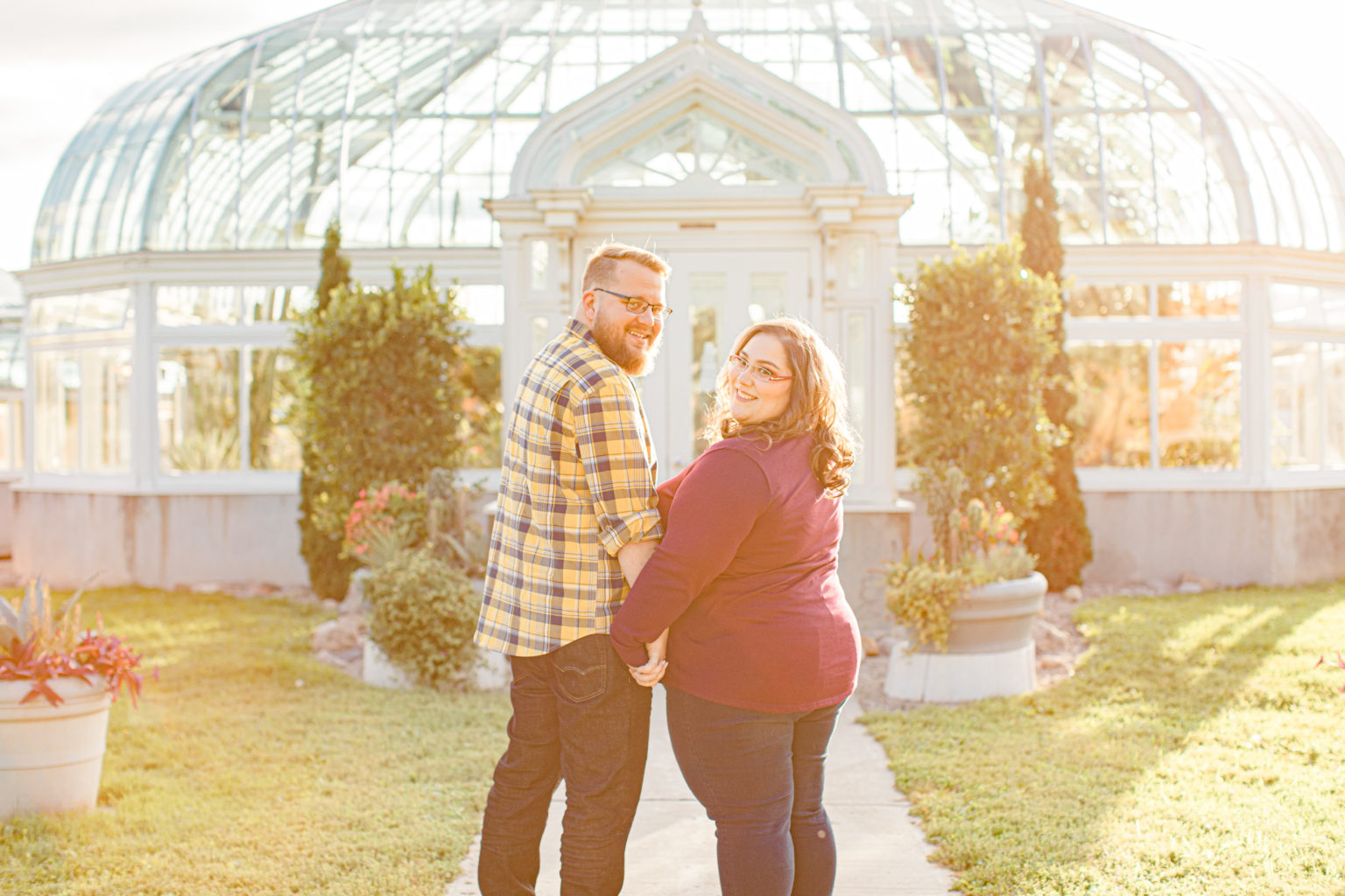 Smoke Bombs & Confetti Engagement - Grey Loft Studio