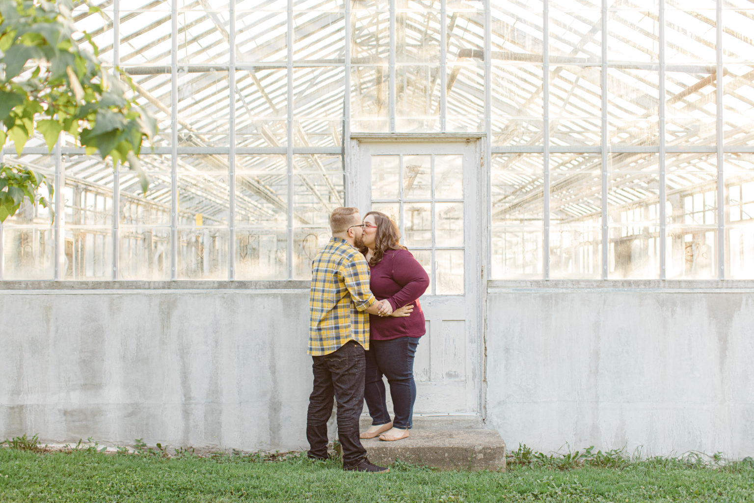 Smoke Bombs & Confetti Engagement - Grey Loft Studio